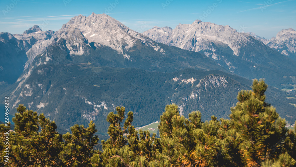 Beautiful alpine view at the Kehlsteinhaus - Eagle s Nest ...