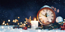 Christmas Clock Free Stock Photo - Public Domain Pictures