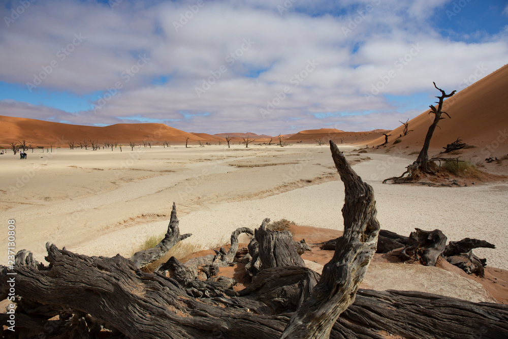 sossusvlei beautiful sunrise landscape of hidden death valley in ...