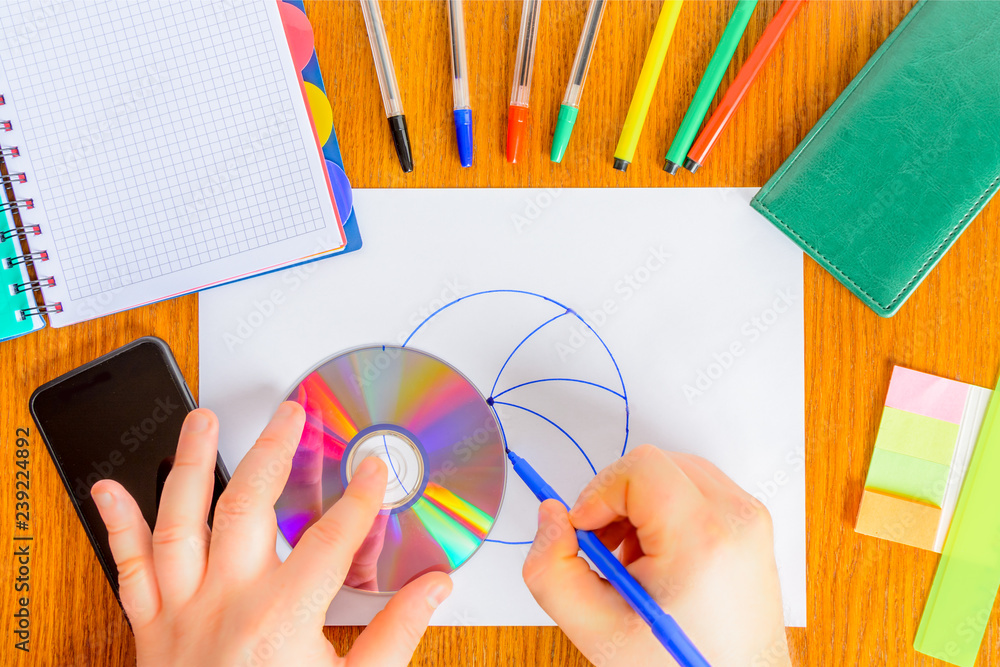 Use a CD to draw a circle and other circular shapes instead of a ...