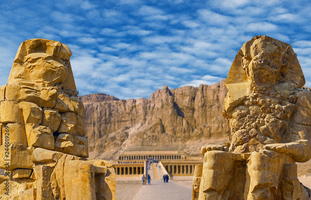 Colossi of Memnon Luxor Thebes, Temple of Queen Hatshepsut Stock Photo ...