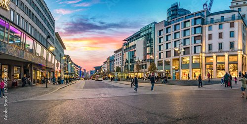 Panorama der Innenstadt in Pforzheim bei Sonnenuntergang – Stock-Foto ...