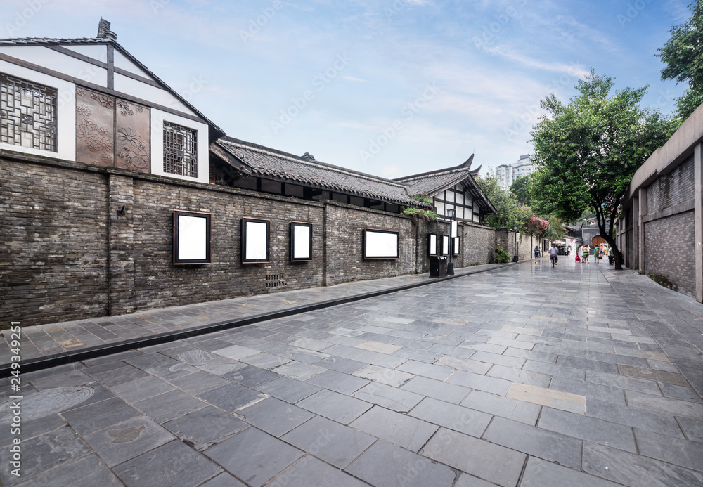 Old buildings in Kuan Alley and Zhai Alley, Chengdu, Sichuan Stock ...
