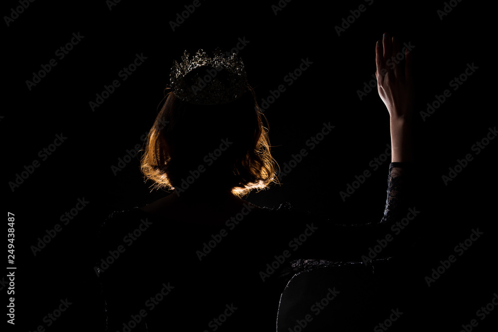 Portrait Silhouette Shadow Back Rim Light of Miss Pageant Beauty Queen ...