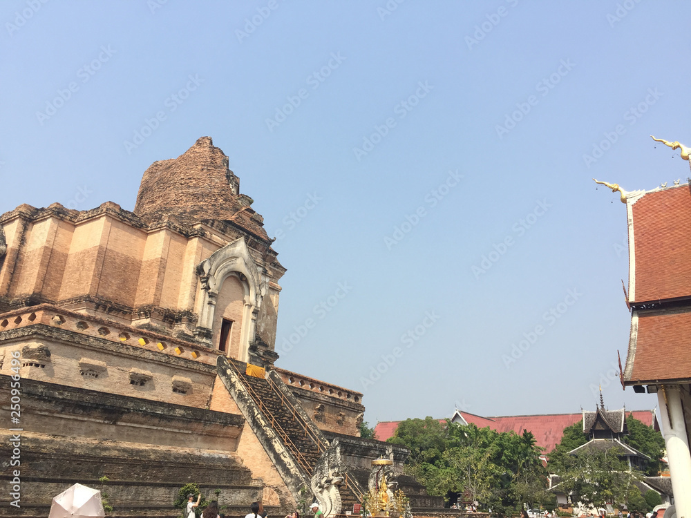 Old massive ruins pagoda of Wat Chedi Luang (temple of the big royal ...