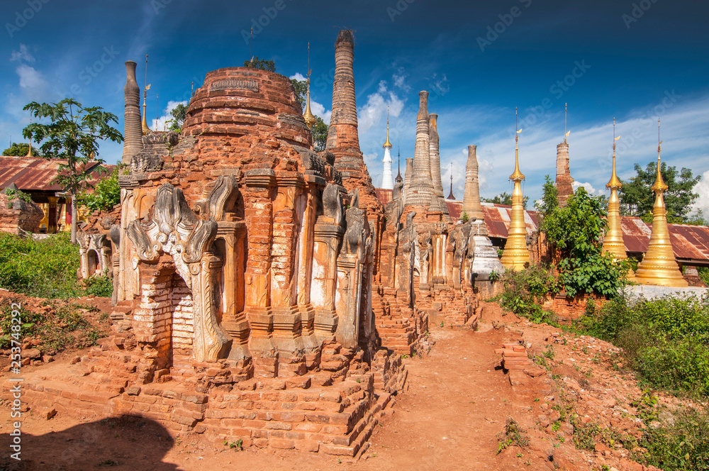 Buddhist stupas of Shwe Inn Thein Paya, pagoda complex, Inthein, Indein ...