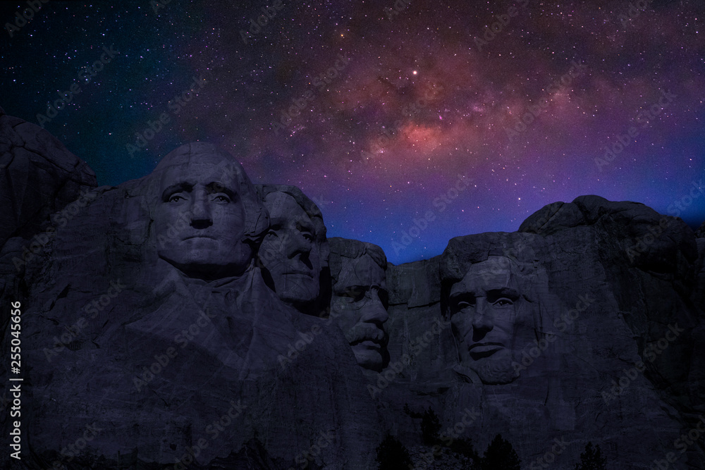 Mt. Rushmore national memorial park in South Dakota with milky way ...