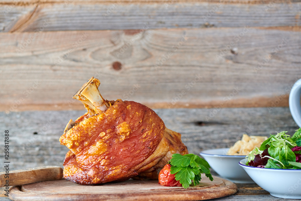 Schweinehaxe Schweinshaxe Oktoberfest Biergarten German Wirtshaus Essen ...