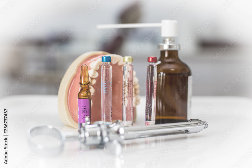 Dental local anesthetic with carpula syringe and topical anesthetic ...