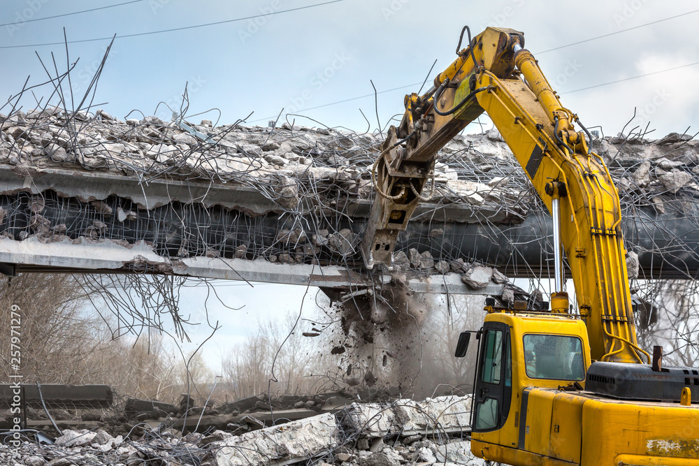 Professional demolition of reinforced concrete structures using ...