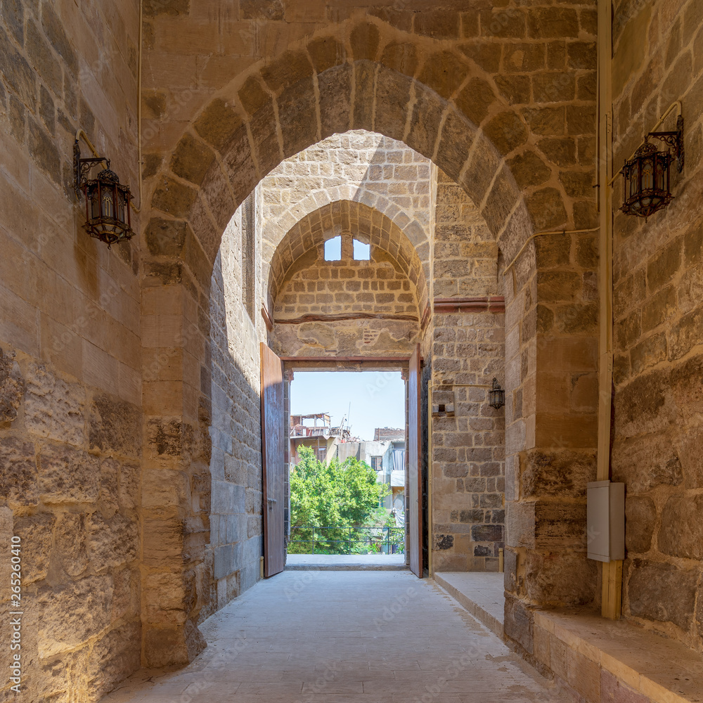 Stock-Foto „Passage at Al-Muayyad Bimaristan (hospital) historic ...