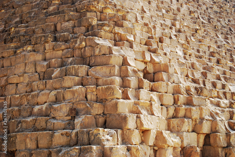 Stone blocks of the great pyramid of Cheops in Cairo, Egypt の Stock フォト ...