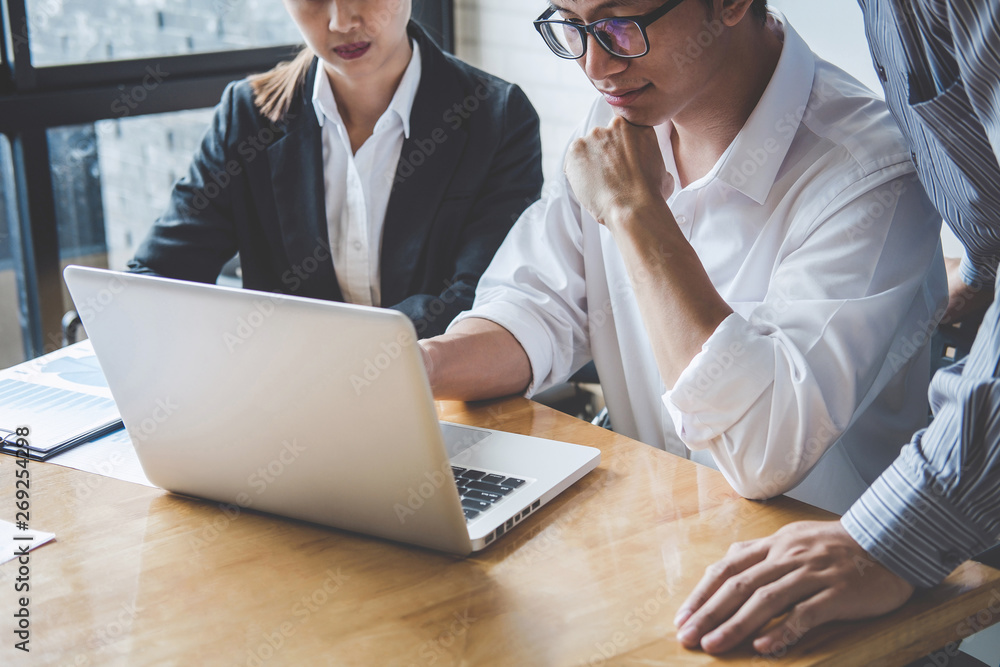 Startup business people group meeting, Young creative coworkers team ...