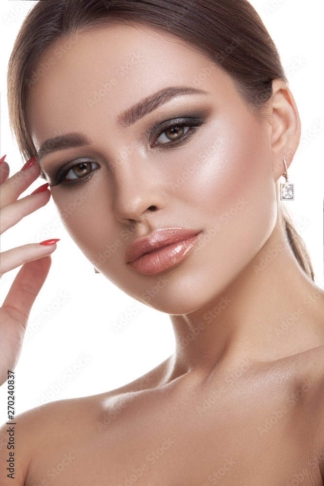 Beauty portrait of model with natural make-up. Fashion shiny ...