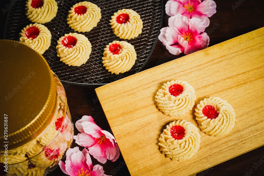 Kuih Semperit is a Malaysian traditional cookie, traditionally served ...