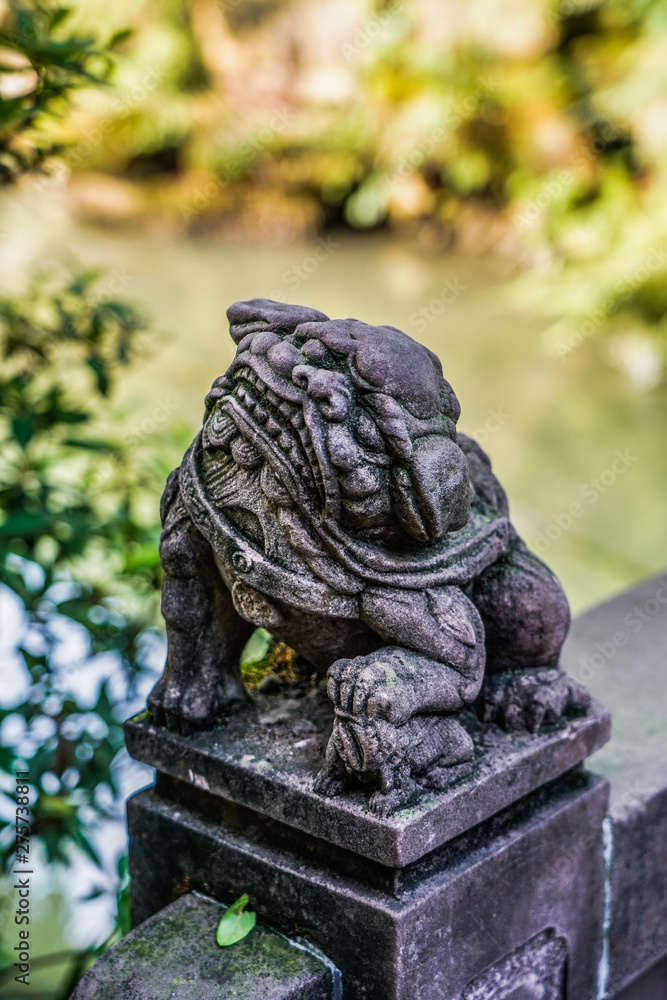 Wuhou Temple (Wu Hou Ci) and Lion Guardian Statue in old city of ...