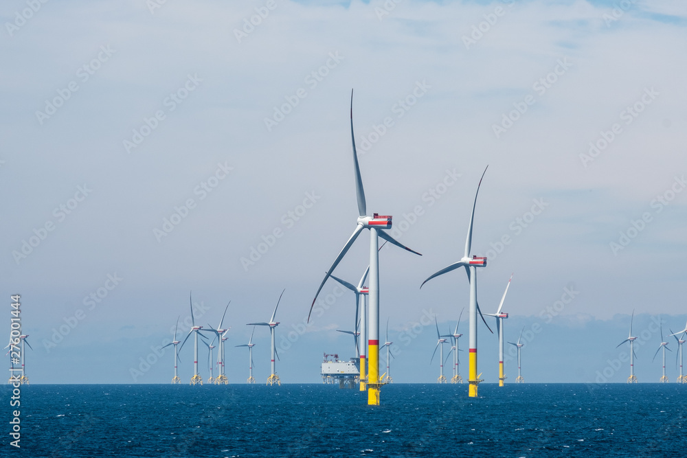 Windpark im Meer Offshore Windkraftanlage Stock Photo | Adobe Stock