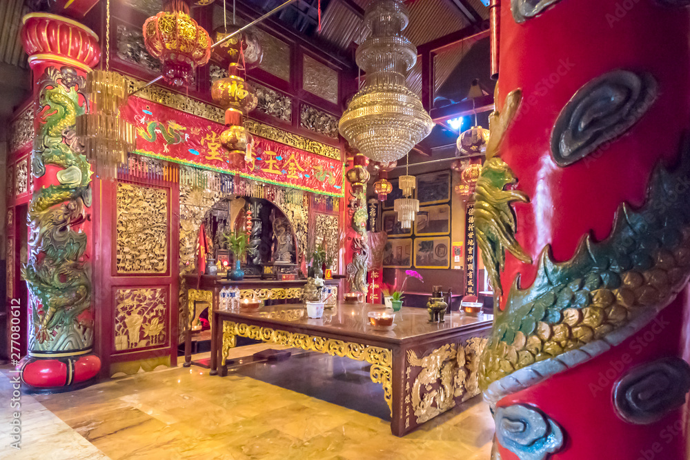 Eng An Kiong Temple interior, build in 1825, one of the oldest chinese ...