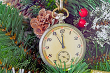 New Year Floral Glitter Clock Free Stock Photo - Public Domain Pictures