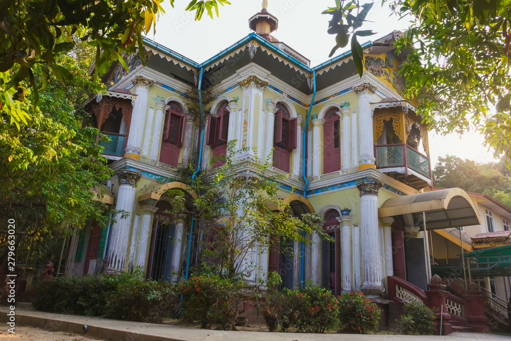 Ancient Chinese architecture for monk residence at Nga Htat Gyi Pagoda ...