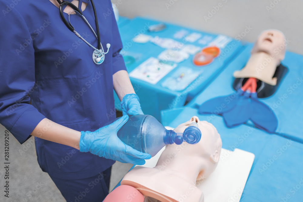 help emergency with complications in the respiratory tract ...