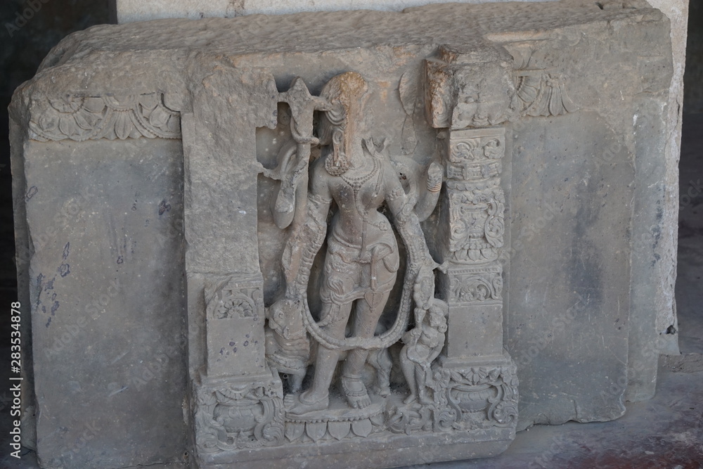 india - rajasthan - jaipur - dausa - archeological relics sculpture ...