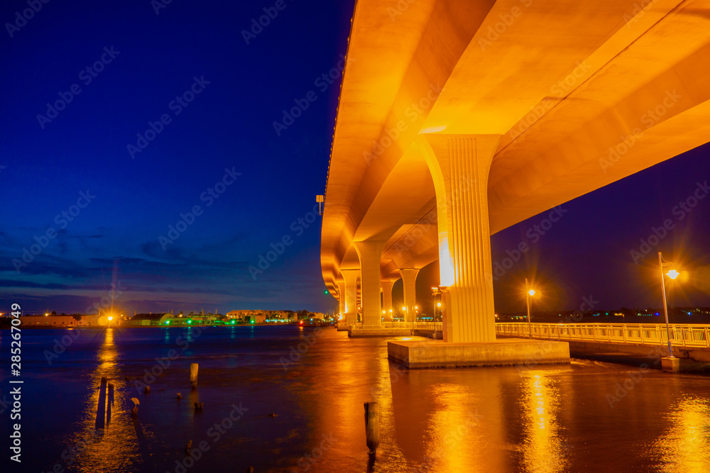 The Segmental Precast Concrete Roosevelt Bridge as seen from the ...