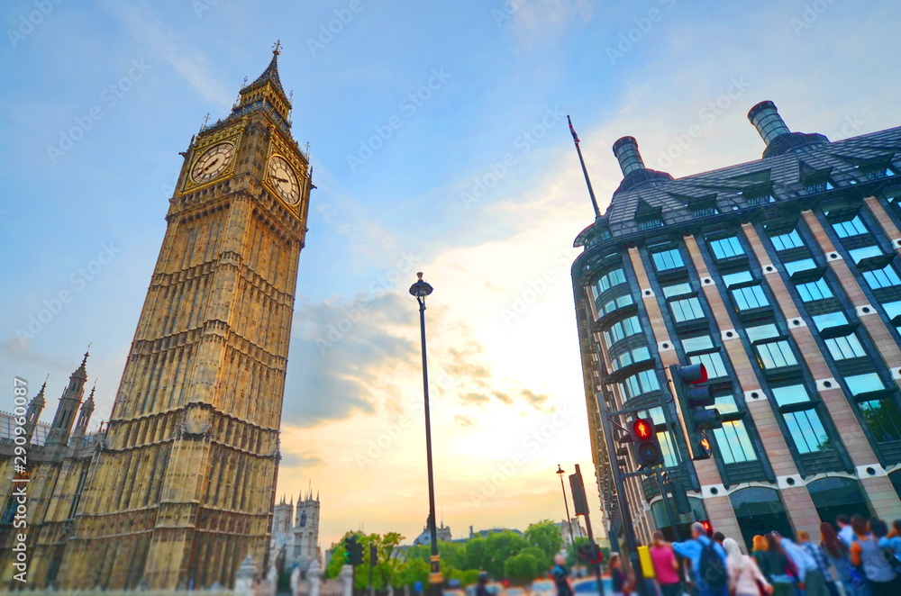 Big Ben, one of the most prominent symbols of both London and England ...