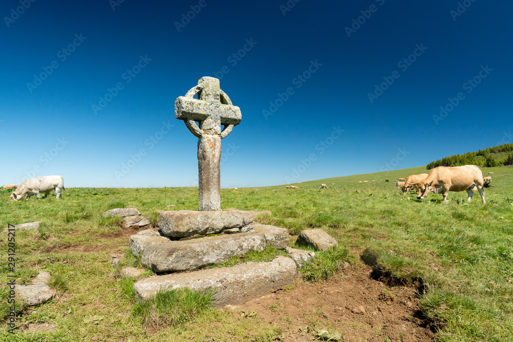 The Croix de la Rode is a very old stone cross erected on the Aubrac ...