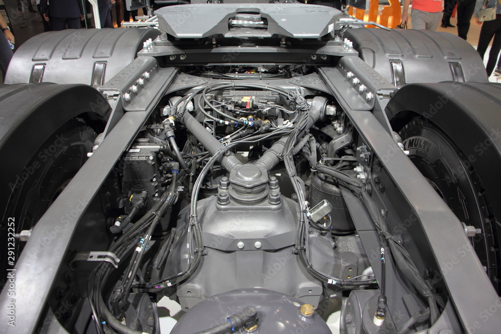 Heavy new semi-truck chassis, semi trailer connection saddle coupling ...