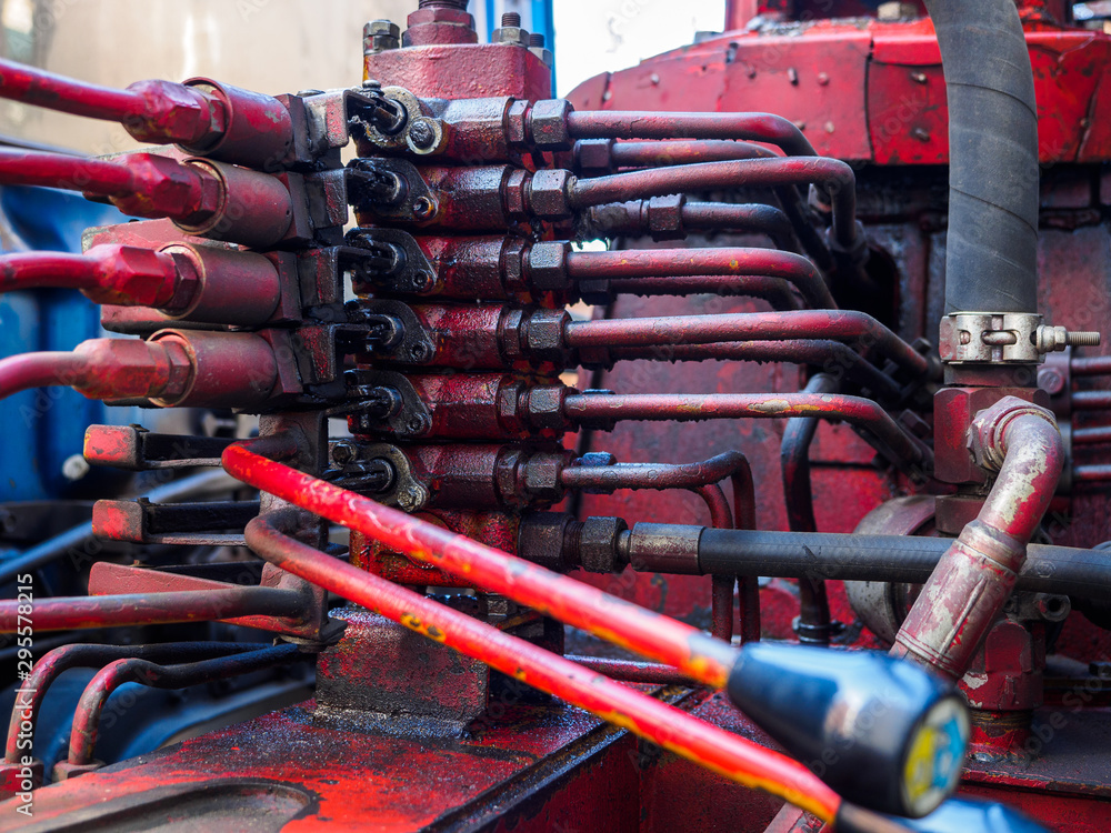 Distribution levers to control the lift on the truck. Lift for ...