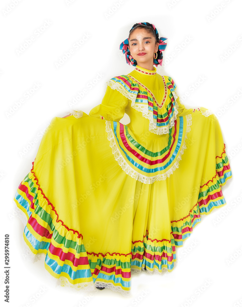 Photo Stock niña mexicana con traje amarillo de jalisco, folklor y ...