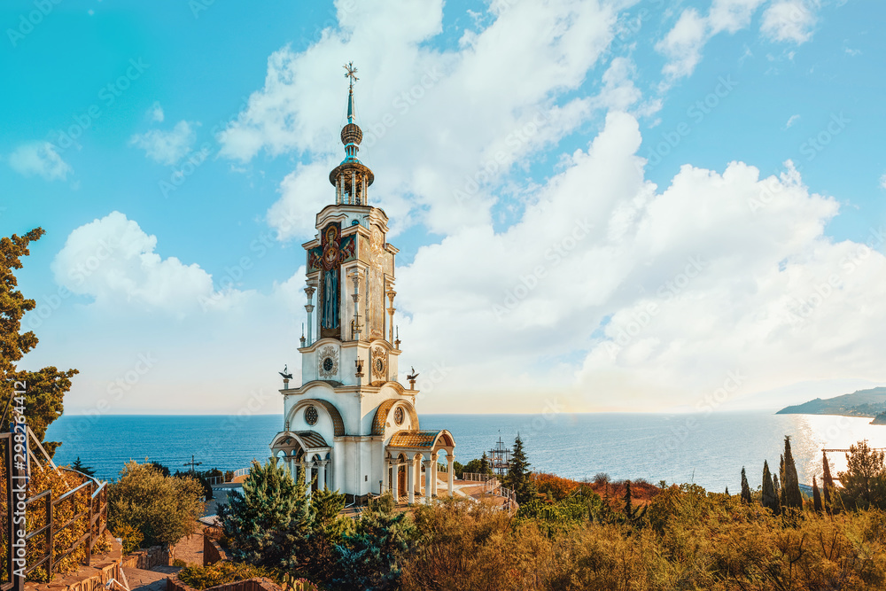 ภาพถ่าย Stock Temple lighthouse in honor of St. Nicholas on the ...