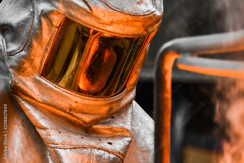 Stock-Foto „In a foundry workshop. The molten metal contained in a ...