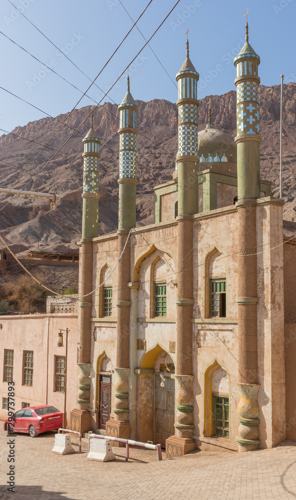 Foto Turpan, China - located along the Tuyugou Valley, and part of the ...
