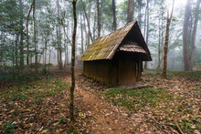 Old Military Hut Free Stock Photo - Public Domain Pictures