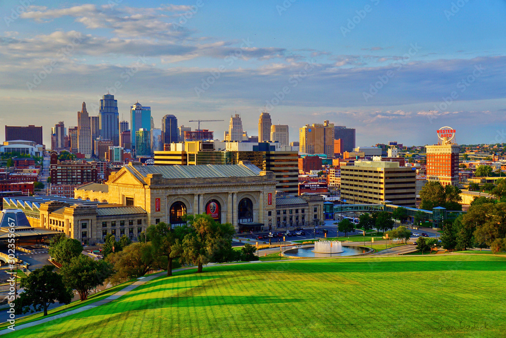 Kansas City Skyline at sunset Stock Photo | Adobe Stock