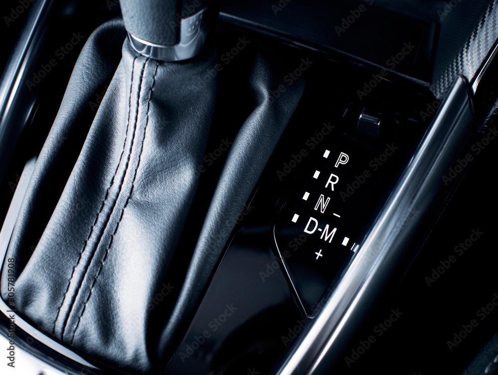 Gear position symbol with manual mode shifting on automatic ...