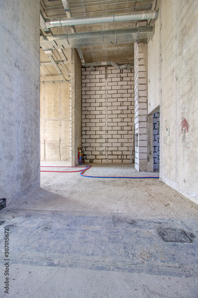 Stock-Foto „Layout of building materials bricks. unfinished, incomplete ...