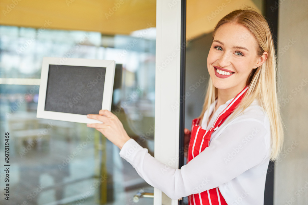 Service hangs empty sign on restaurant Stock Photo | Adobe Stock