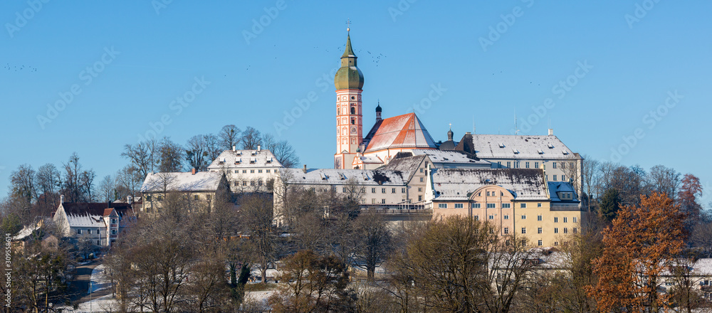 Foto de Stock ANDECHS, BAVARIA / GERMANY - December 3, 2019: Panorama ...
