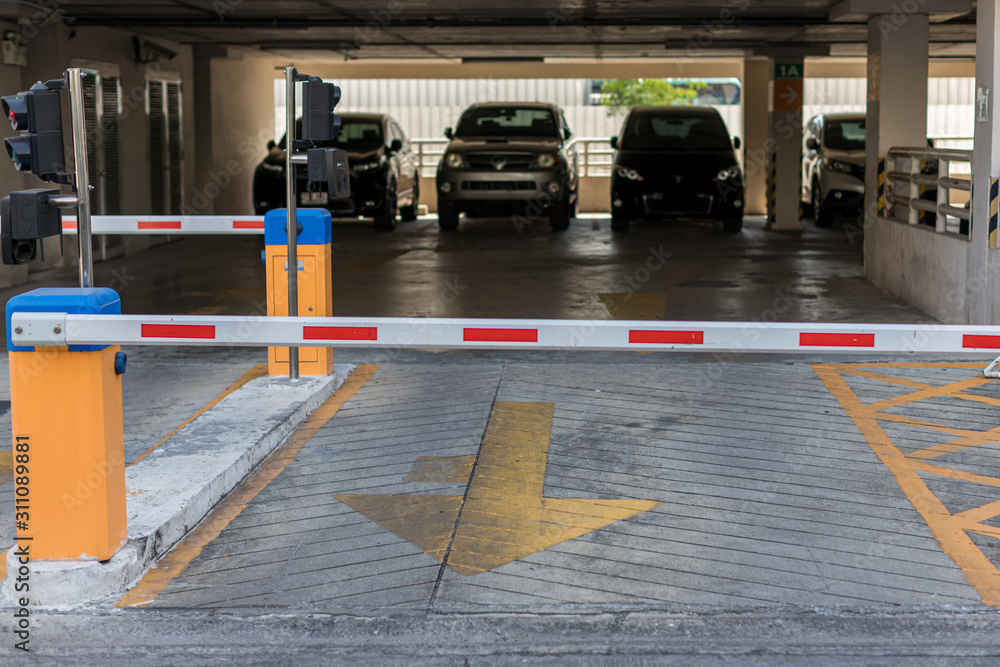 car park automatic entry system.Security system for building access ...