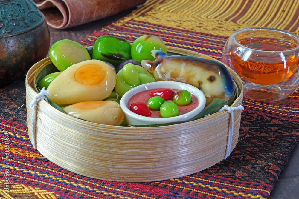 Photo Stock Kanom Look Choup (Marzipan), famous Thai dessert in Shaped ...