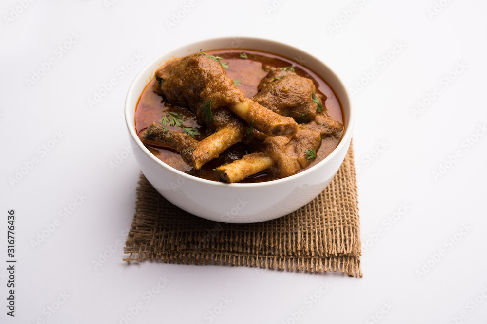 Hyderabadi Mutton Paya, Nehari, nahari or Nihari Masala. served with ...