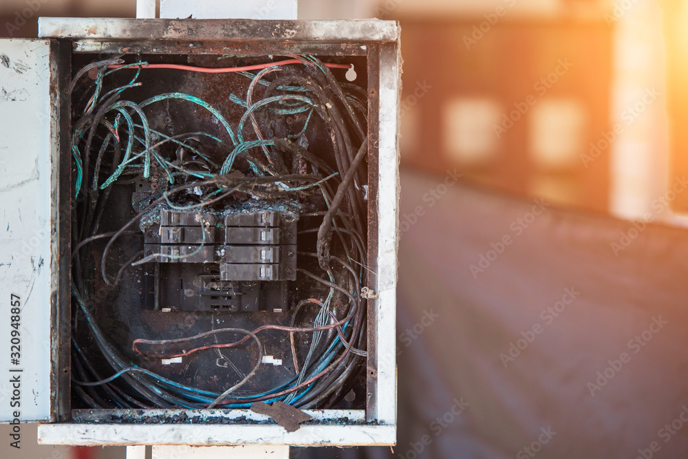 Short circuit faults burnt consumer unit.Electricity short circuit ...