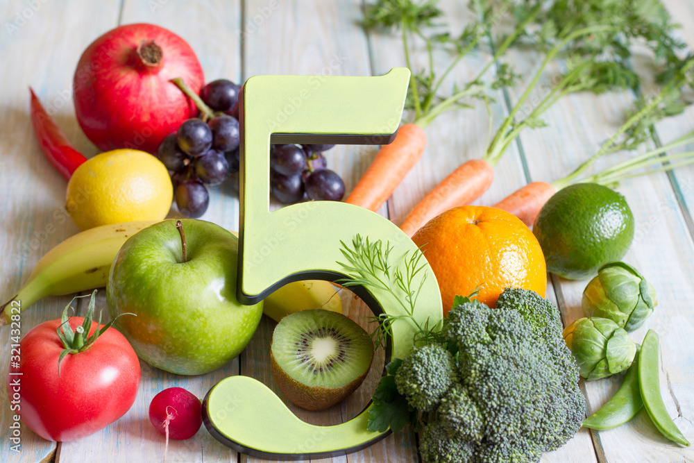5 Five a day portion size with fresh fruits and vegetables healthy diet ...