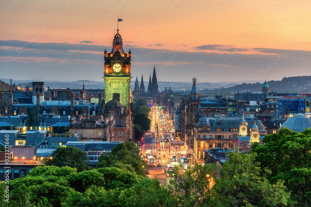 Balmoral's clock tower with Edinburgh cityscape skyline and Scott ...