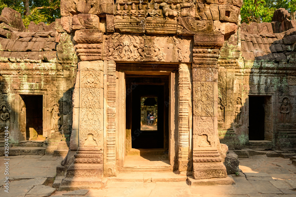 L'entrée est du temple Ta Som dans le domaine des temples de Angkor, au ...