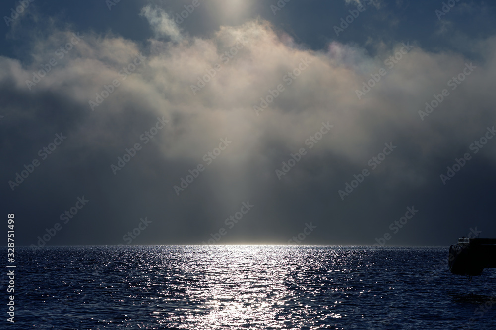 Sparkling water background: "star effect" from sun reflections. Stock ...