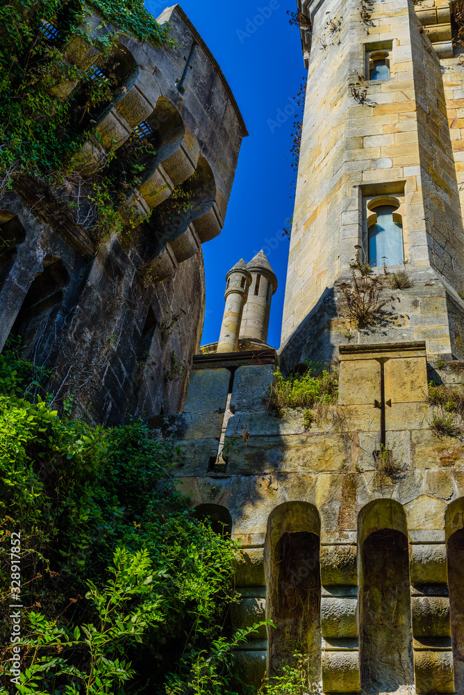 Foto de Stock Butron Castle is one of the most impressive and beautiful ...
